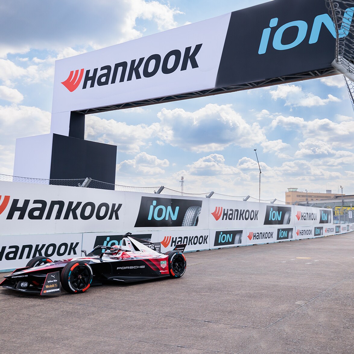 Hankook Tire Canada | Tires for EV, Passenger Cars, SUVs and more