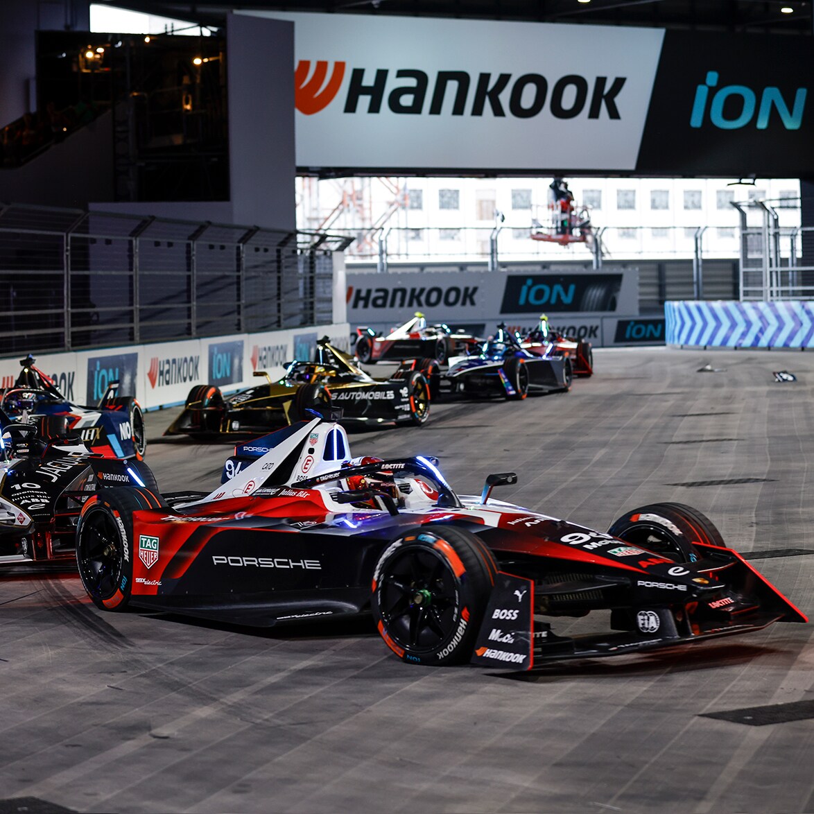 Hankook Middle East & Africa | Tires for EV, Passenger Cars, SUVs and more