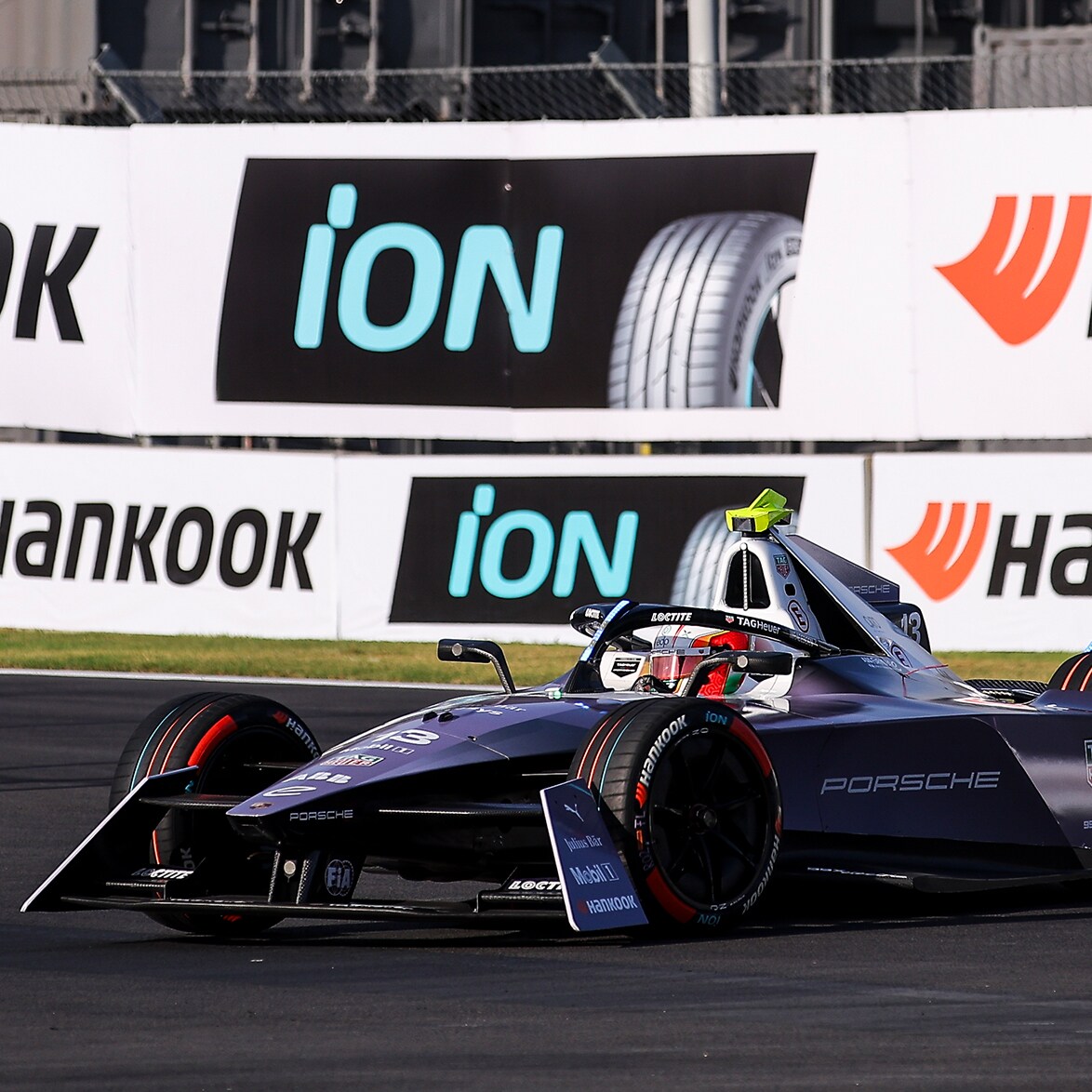 Hankook Middle East & Africa | Tires for EV, Passenger Cars, SUVs and more