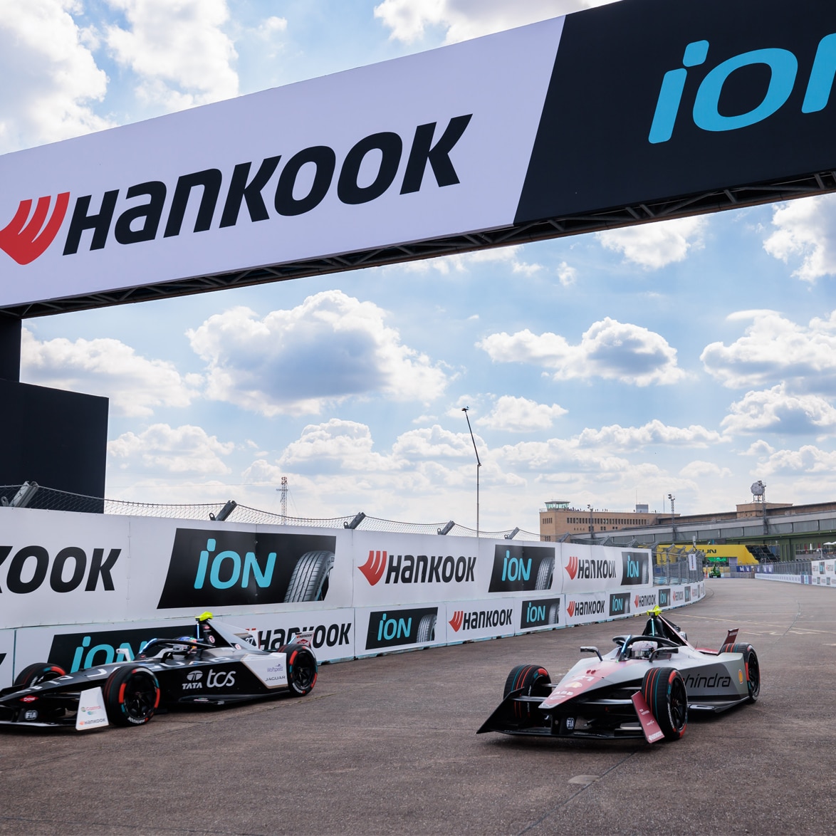 Hankook Malaysia | Tires for EV, Passenger Cars, SUVs and more